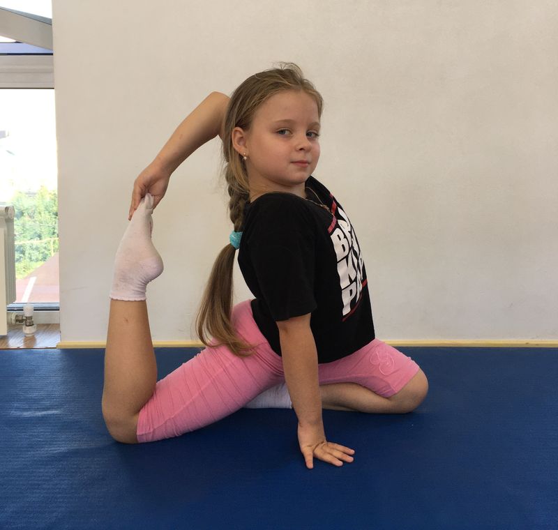 Открыт набор мальчиков и девочек в группу для занятий Stretching с ...